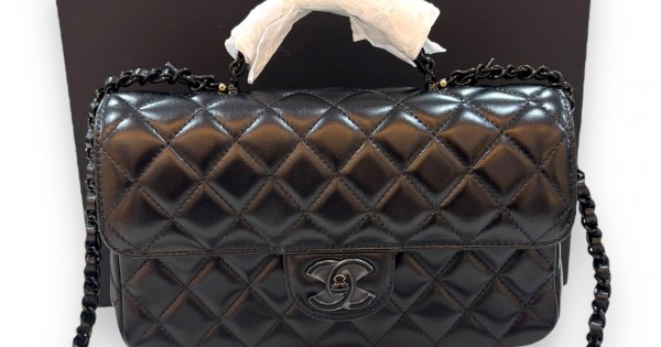 Chanel So Black Coco Handle